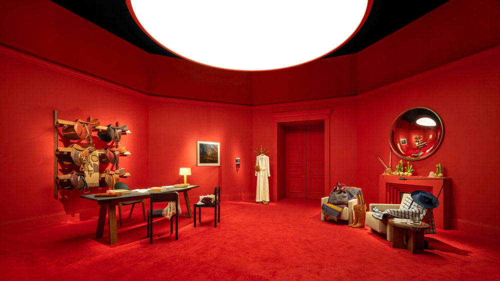 Hermès Launches a Mystery Game in NYC — Fashionography